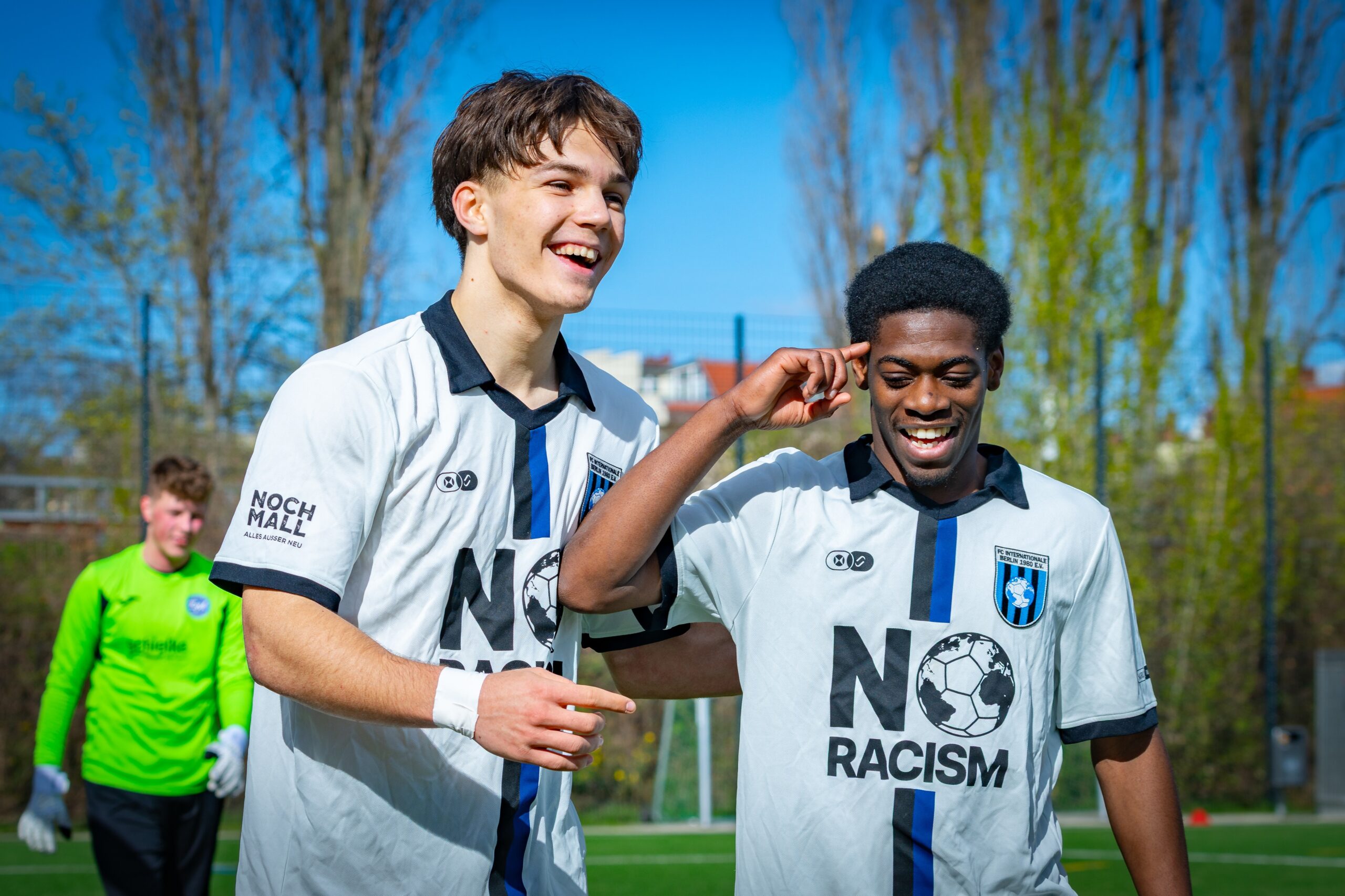 DAS TRIKOT - das erste Fußballtrikot weltweit aus Cradle to Cradle Gold zertifizierten ...